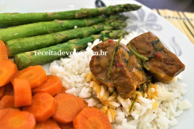 Carne cozida na pressão - Receita de Vovó