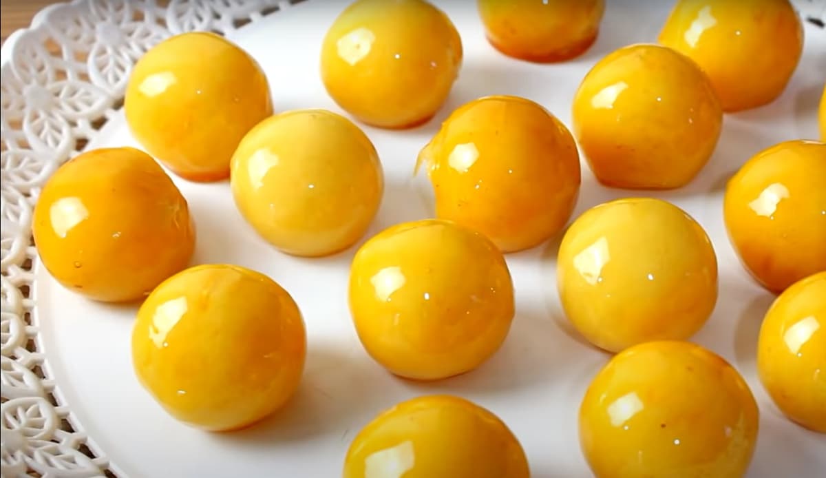 Receita de bala de coco caseira deliciosa e fácil de fazer!