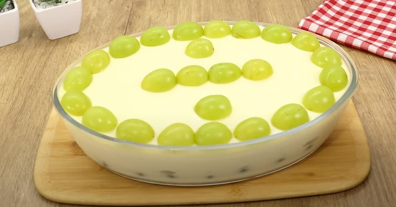 Pavê de uva verde com leite ninho sobremesa fácil e deliciosa